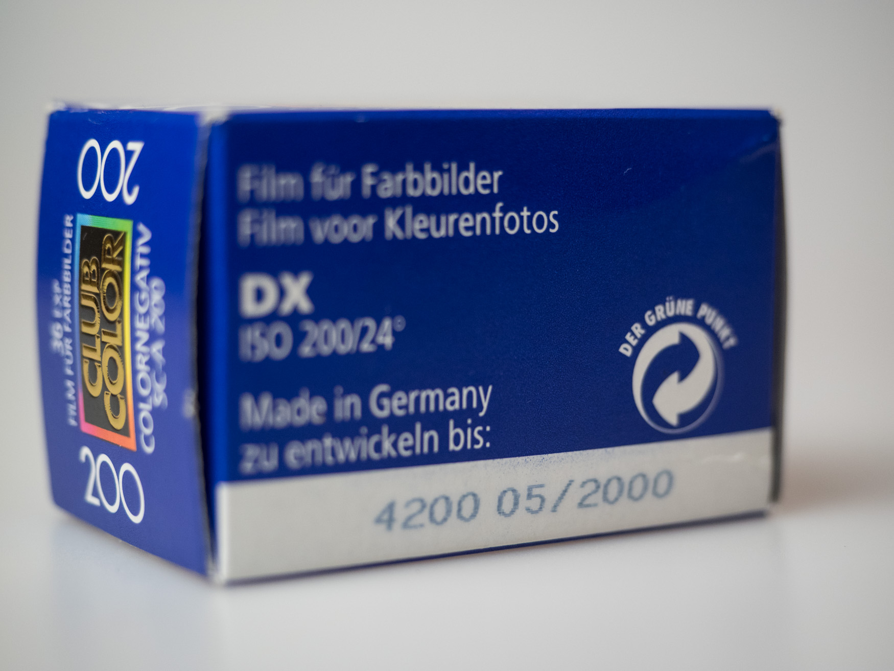 Club Color 200 negative film, 22 years after expiry: the mystery roll