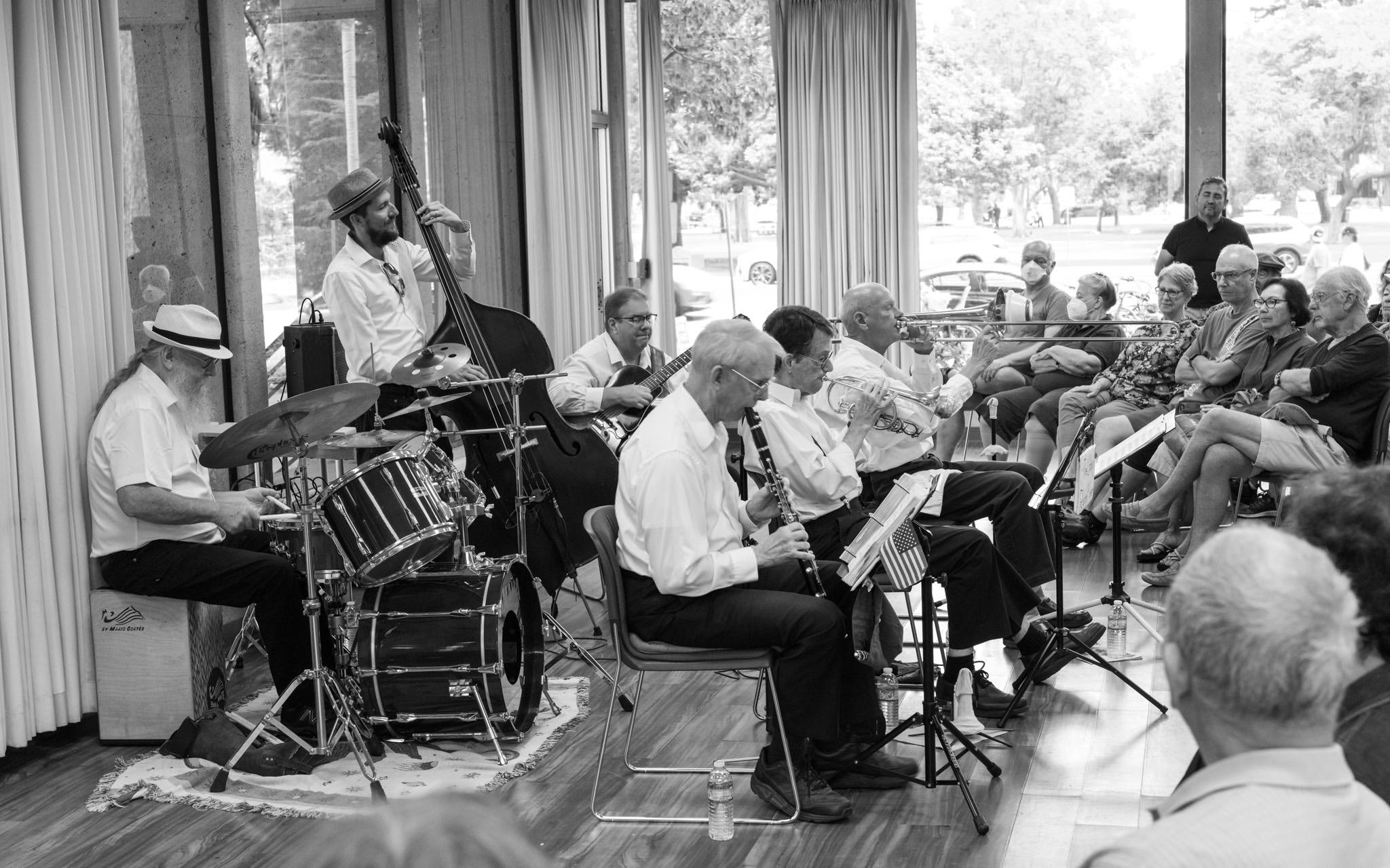 Photographing Musicians - a fun category of people photography