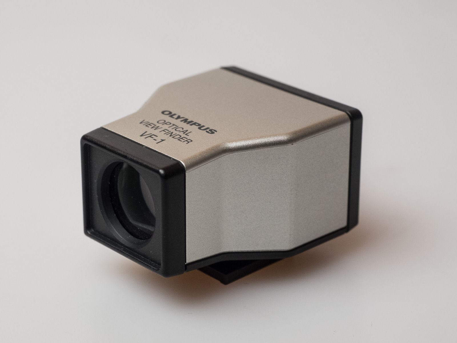 Attachable viewfinders - not only for Leica cameras
