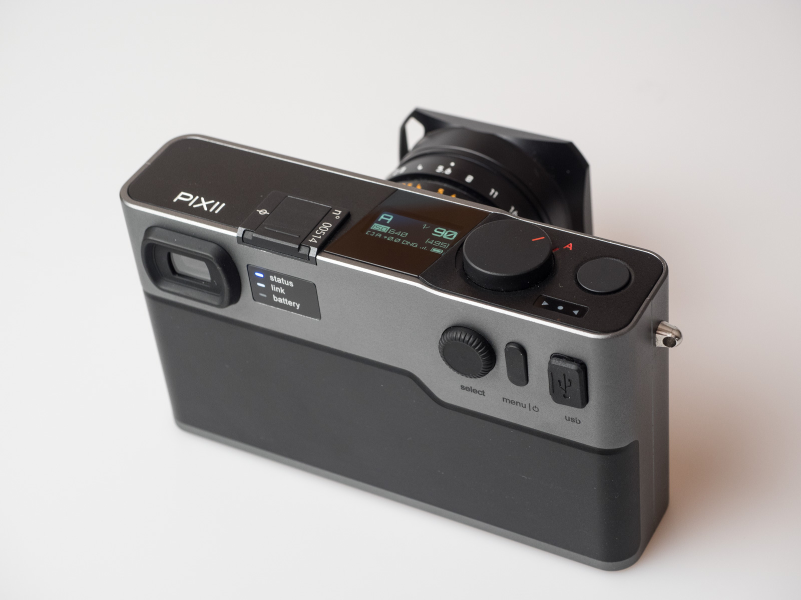The Pixii rangefinder camera is here - what are your questions?