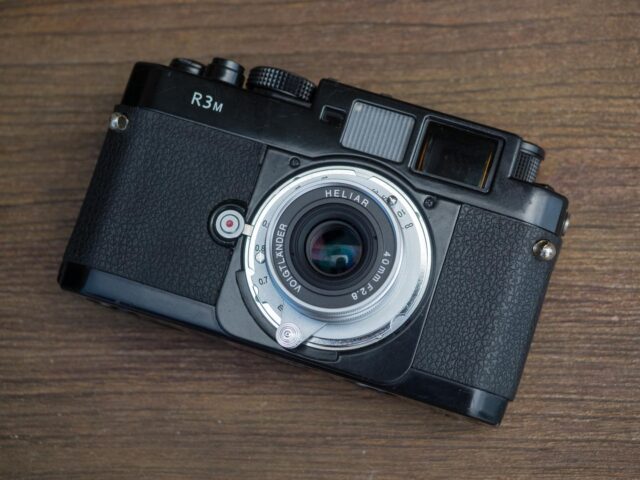 Voigtländer Bessa R3M Voigtländer Heliar 40/2.8 review