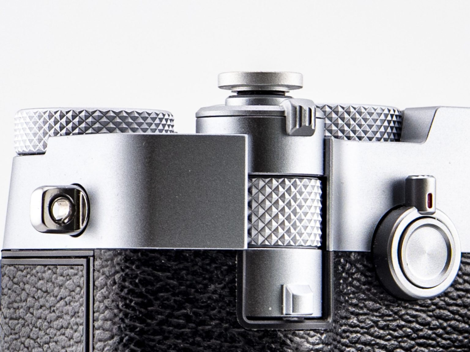 Soft Shutter Releases: pros and cons explained - Macfilos